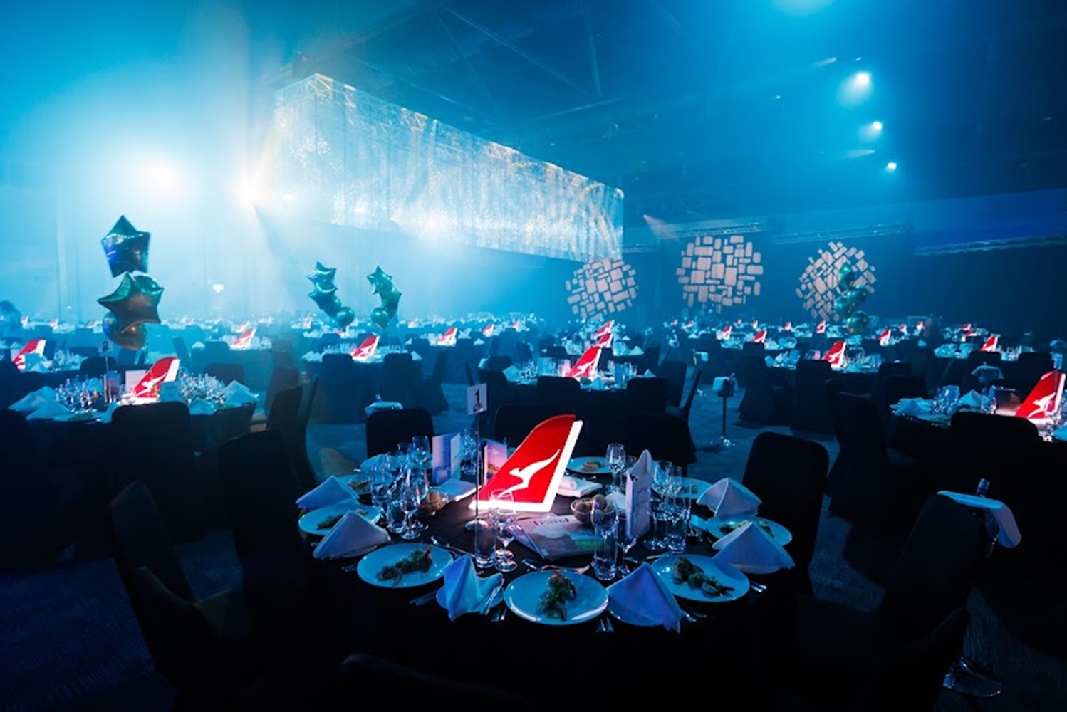 Winners of the 2023 Qantas Australian Tourism Awards celebrated in ...
