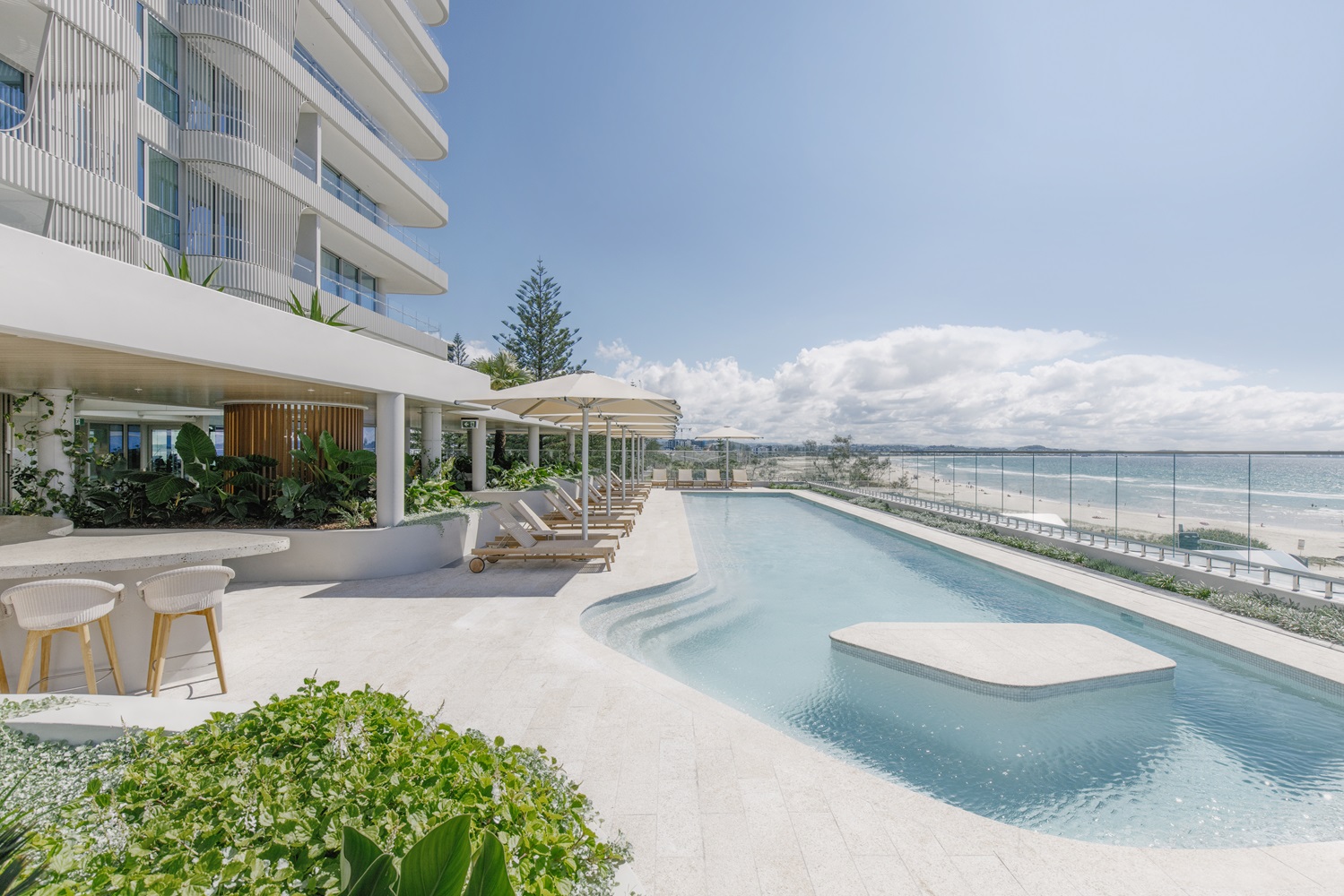 Kirra Point Holiday Apartments open to guests - AccomNews